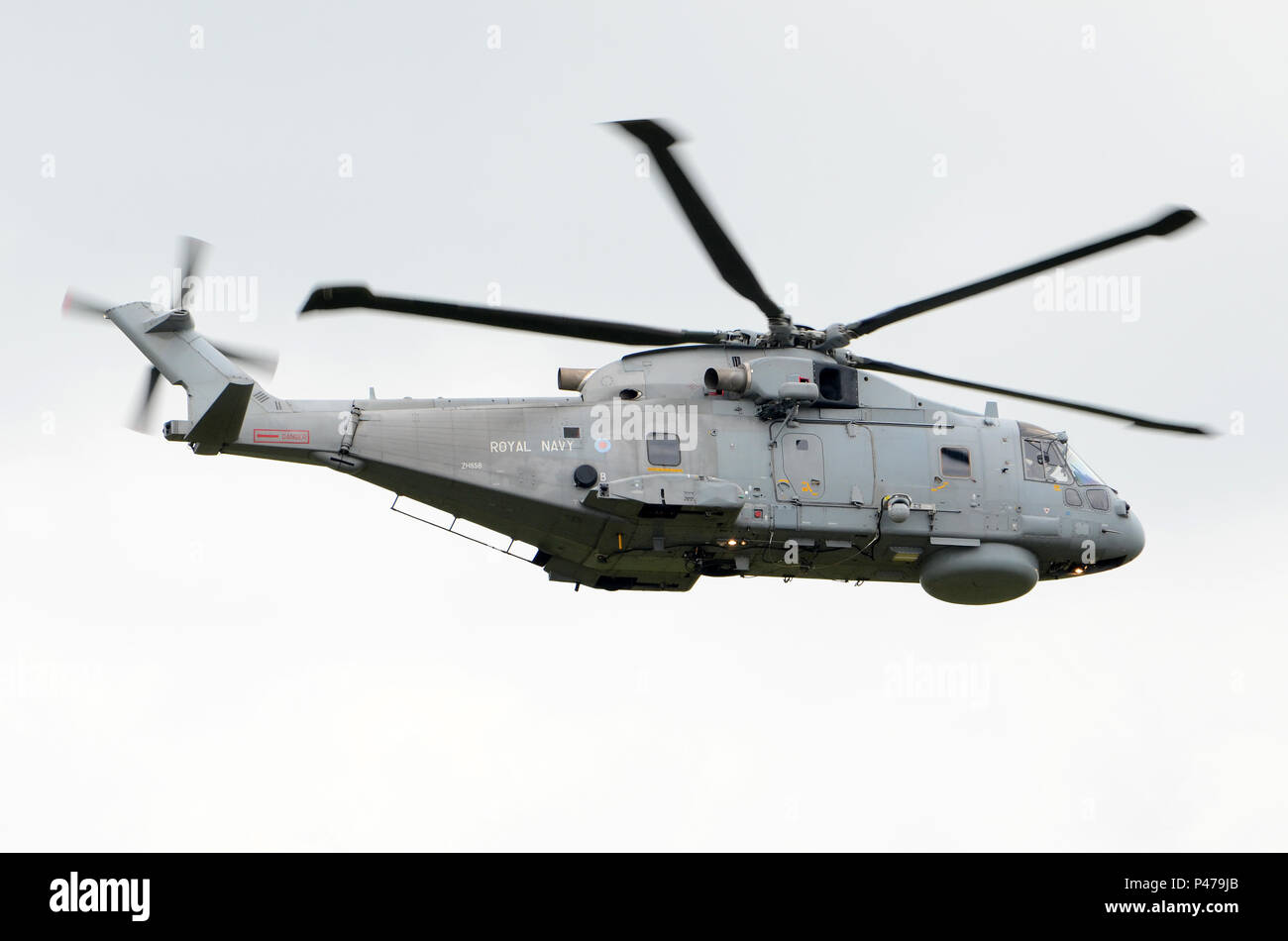 Medium battlefield helicopter hi-res stock photography and images - Alamy