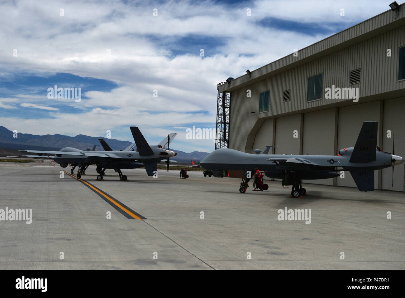 432nd wing hi-res stock photography and images - Alamy