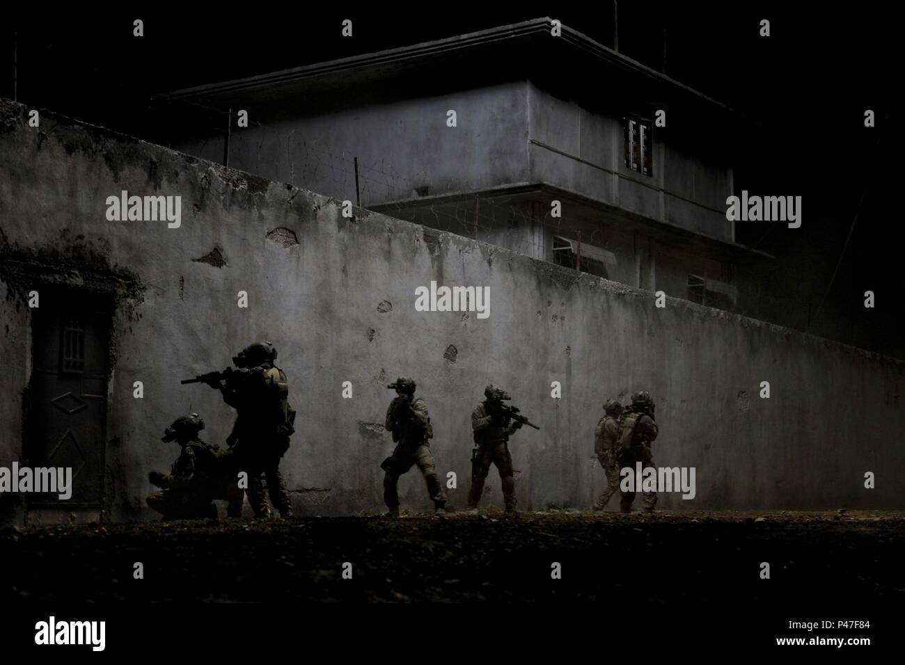 Original Film Title: ZERO DARK THIRTY. English Title: ZERO DARK THIRTY ...