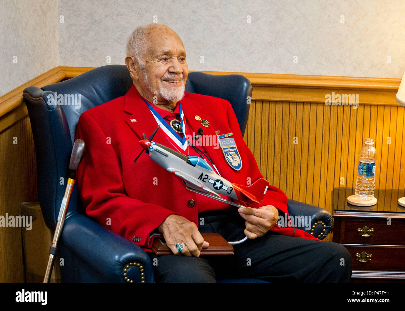 Retired Lt. Col. Leo Gray recounted his service with the 332nd Fighter ...