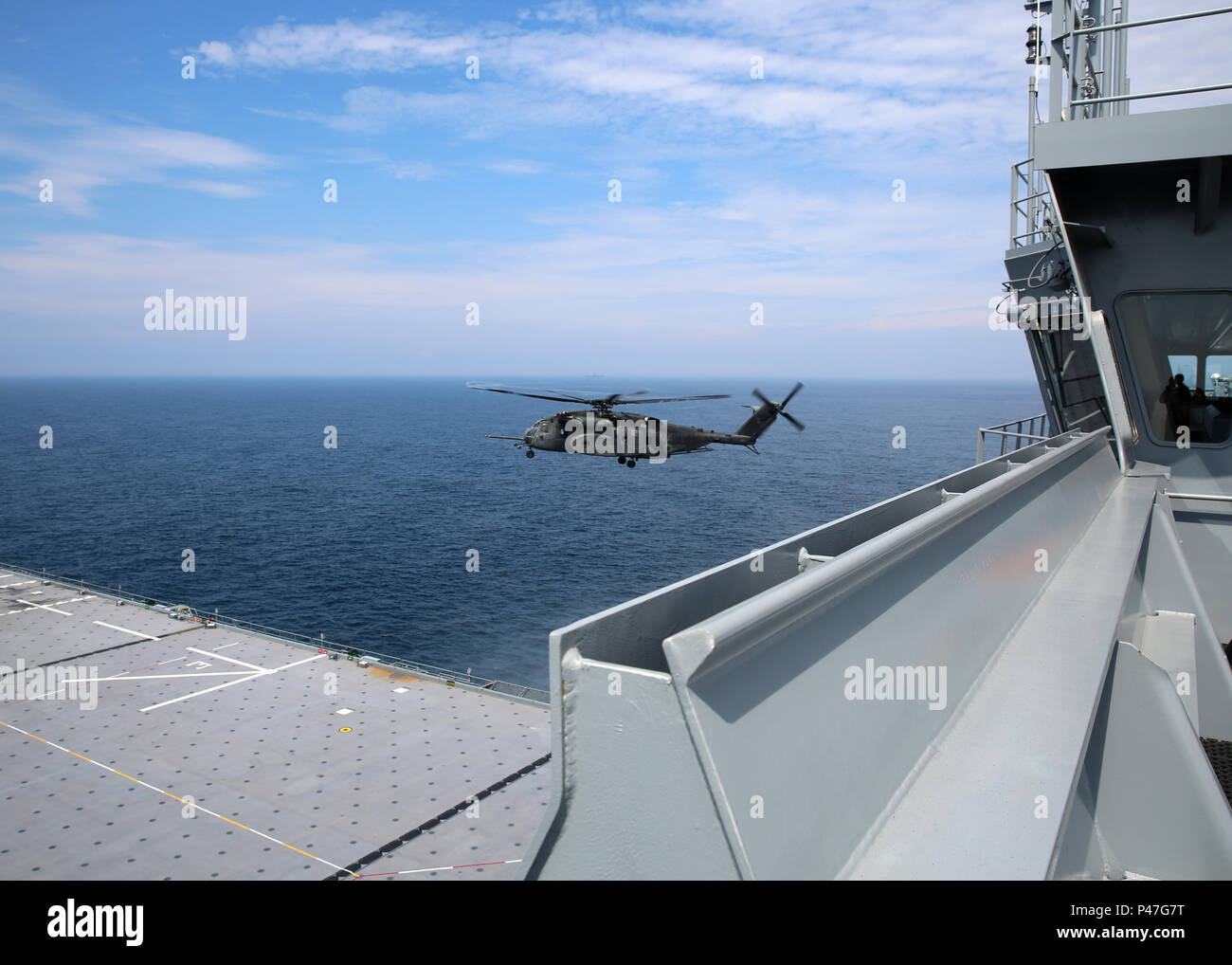ATLANTIC OCEAN (June 16, 2016)- A U.S. Navy MH-53 Sea Dragon helicopter ...