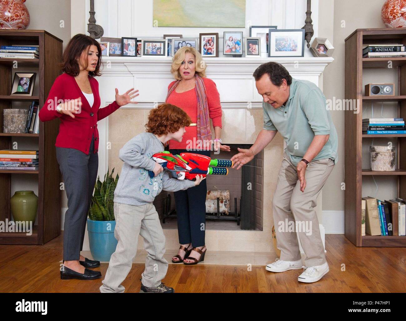 Billy crystal and bette midler hi-res stock photography and images - Alamy