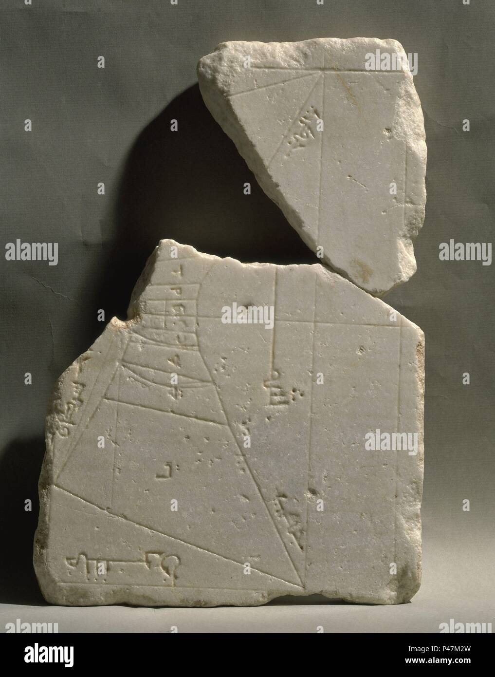 Cuadrante solar hi-res stock photography and images - Alamy