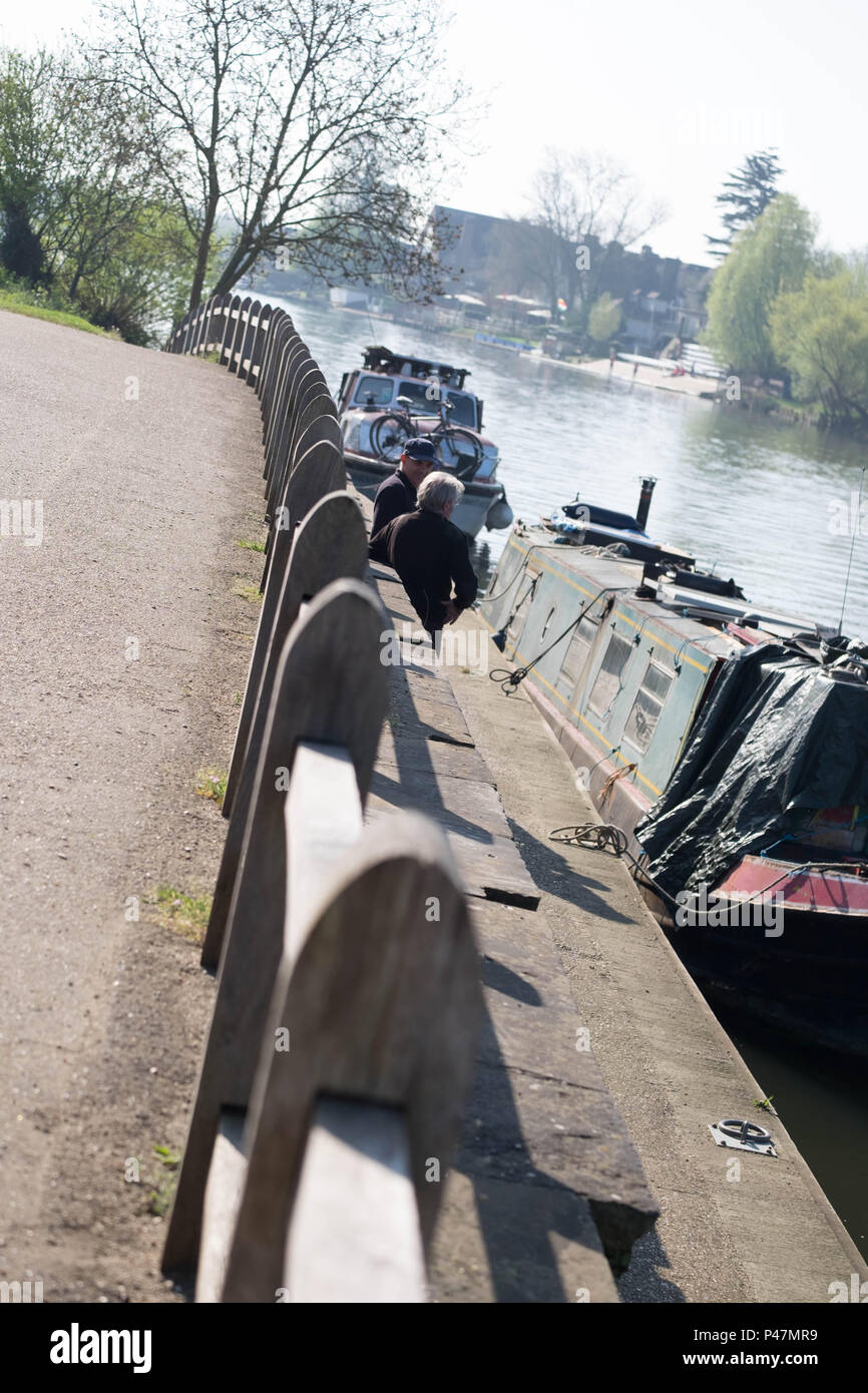 thames river tow path Stock Photo - Alamy