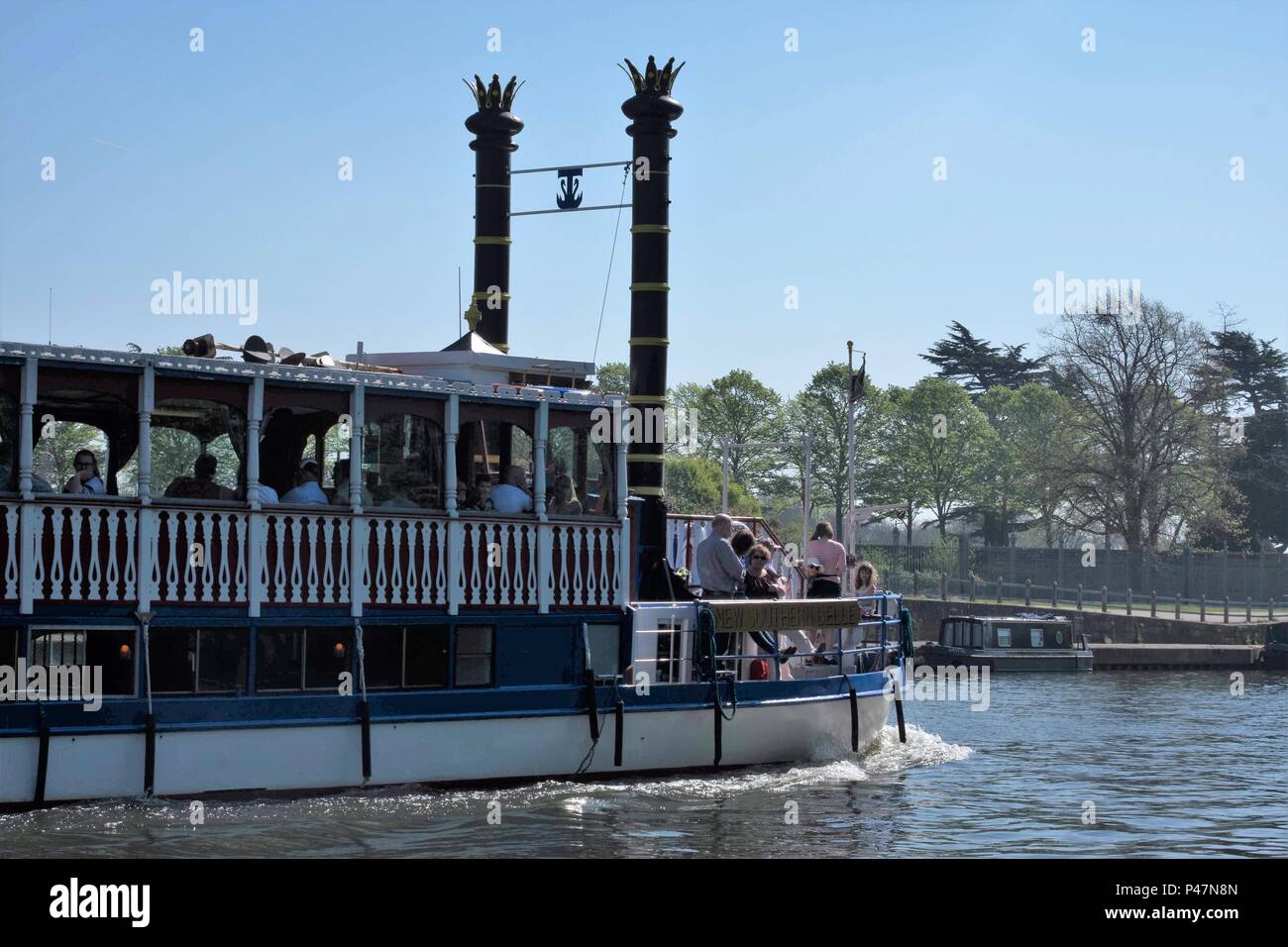 Thames ditton boat hi-res stock photography and images - Alamy