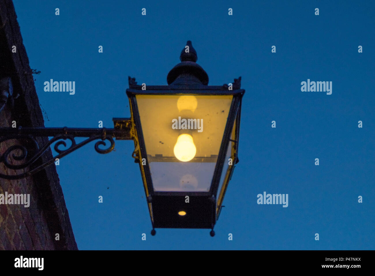 External light fitting hi-res stock photography and images - Alamy