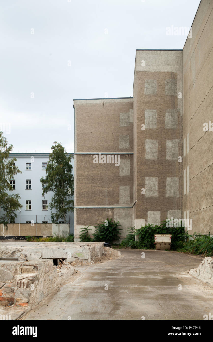 Polish embassy hi-res stock photography and images - Alamy