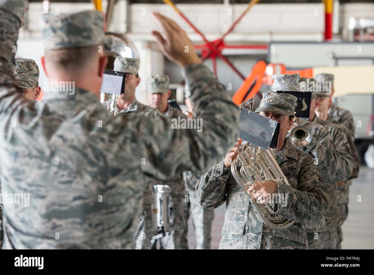 U S Army Military Surface Deployment And Distribution Command High ...