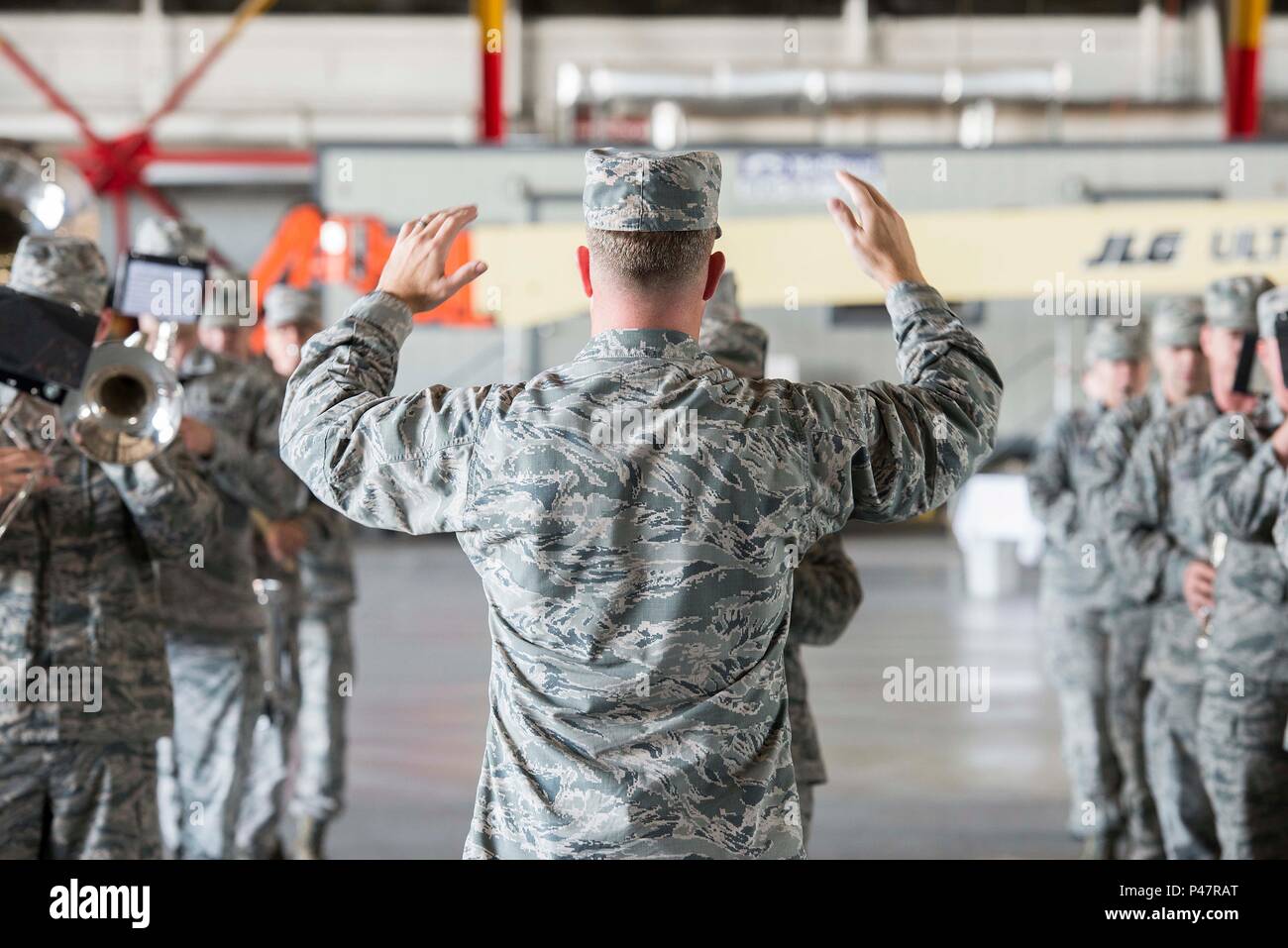 U S Army Military Surface Deployment And Distribution Command High ...