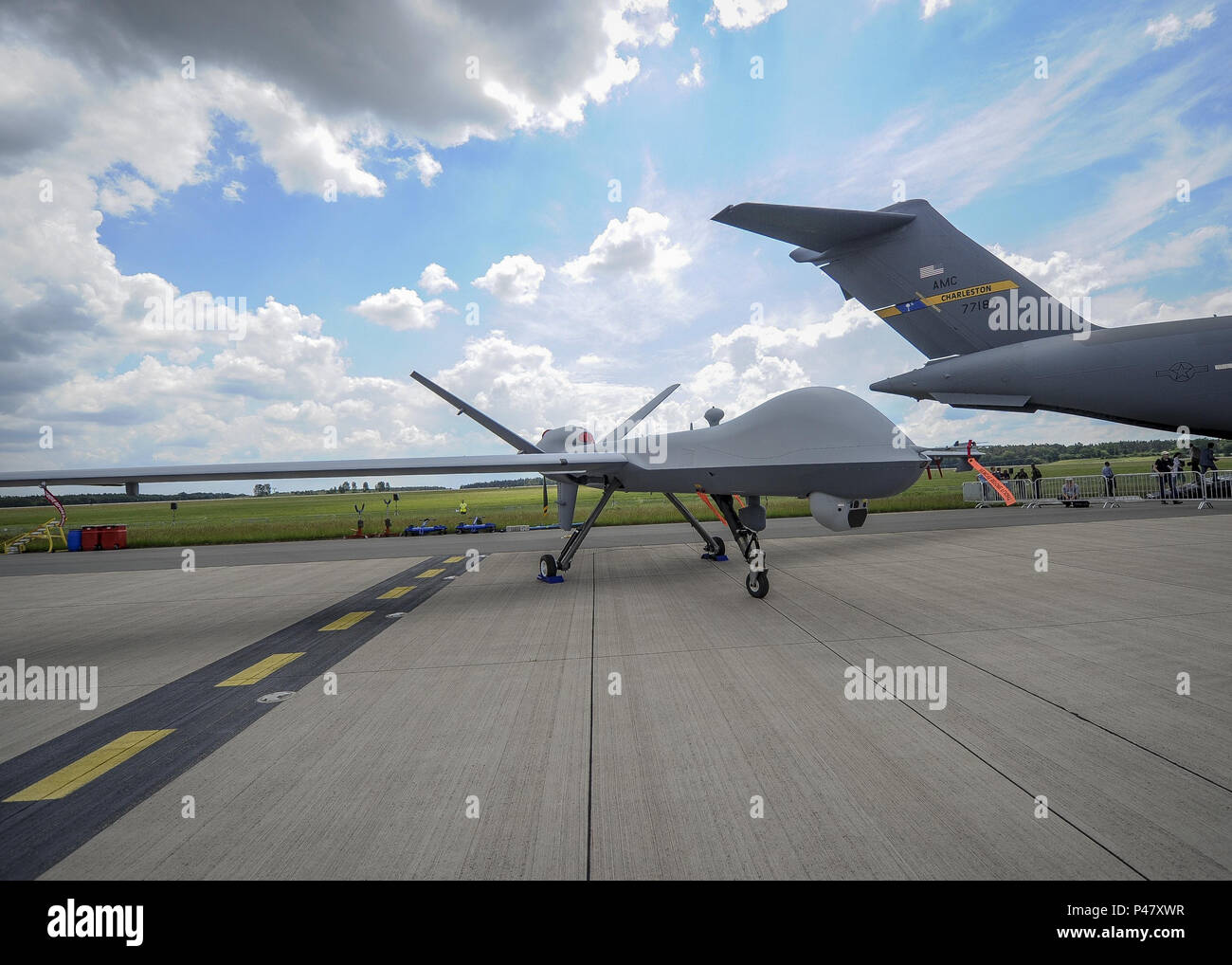 Mq 9 reape hi-res stock photography and images - Alamy