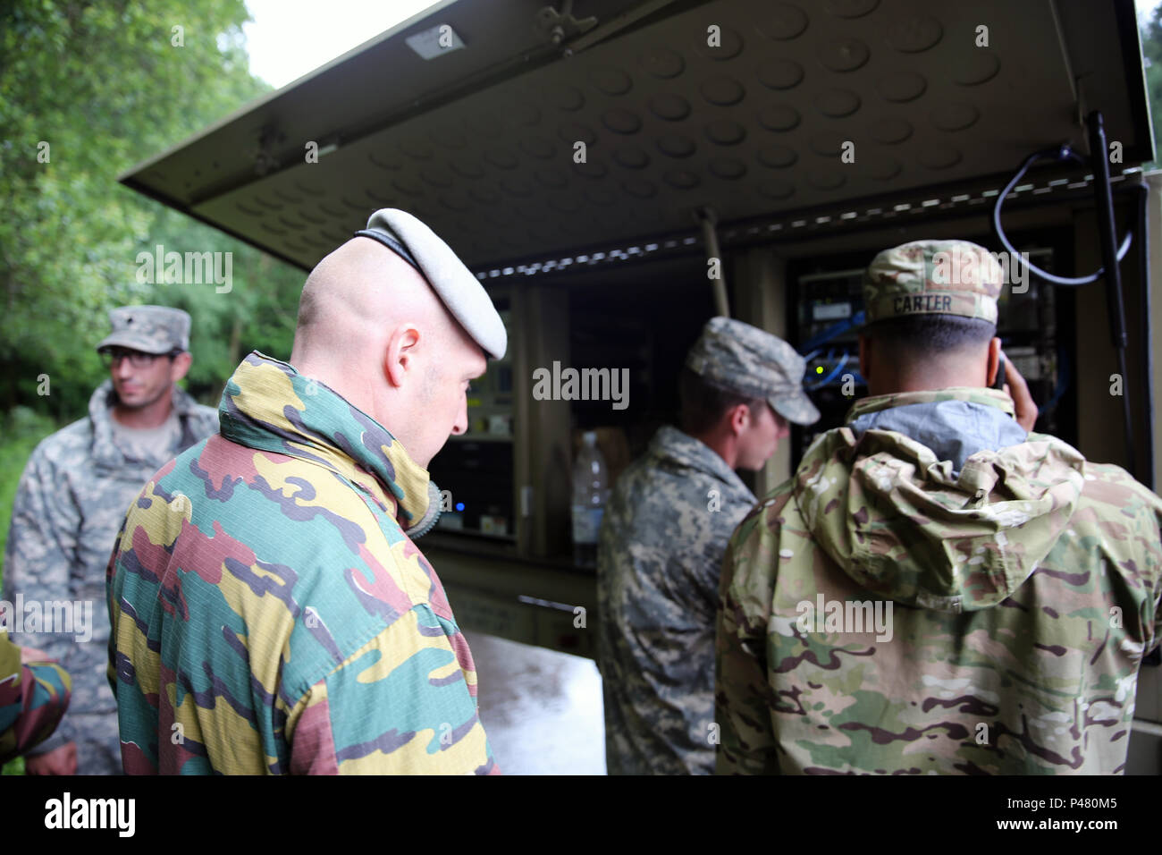 U.S. Army Soldiers from 2nd Signal Brigade and Belgian soldiers from ...