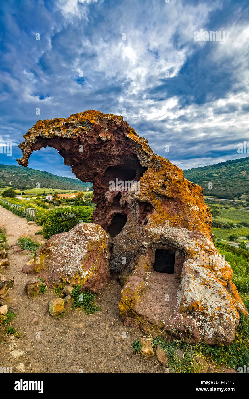 Castelsardo tomb hi-res stock photography and images - Alamy