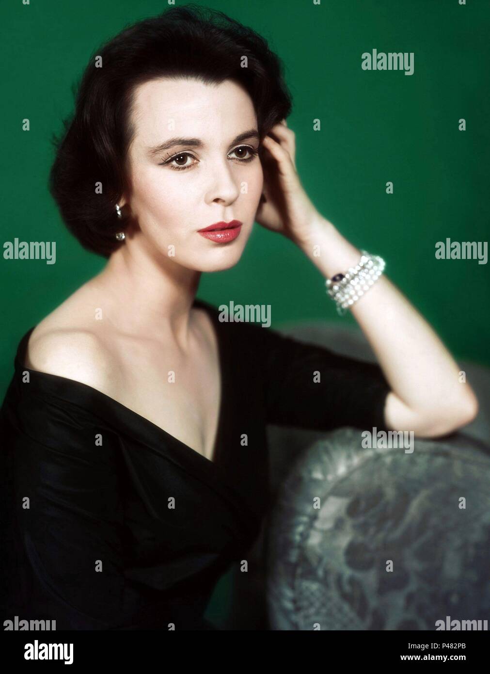 Claire bloom hi-res stock photography and images - Alamy