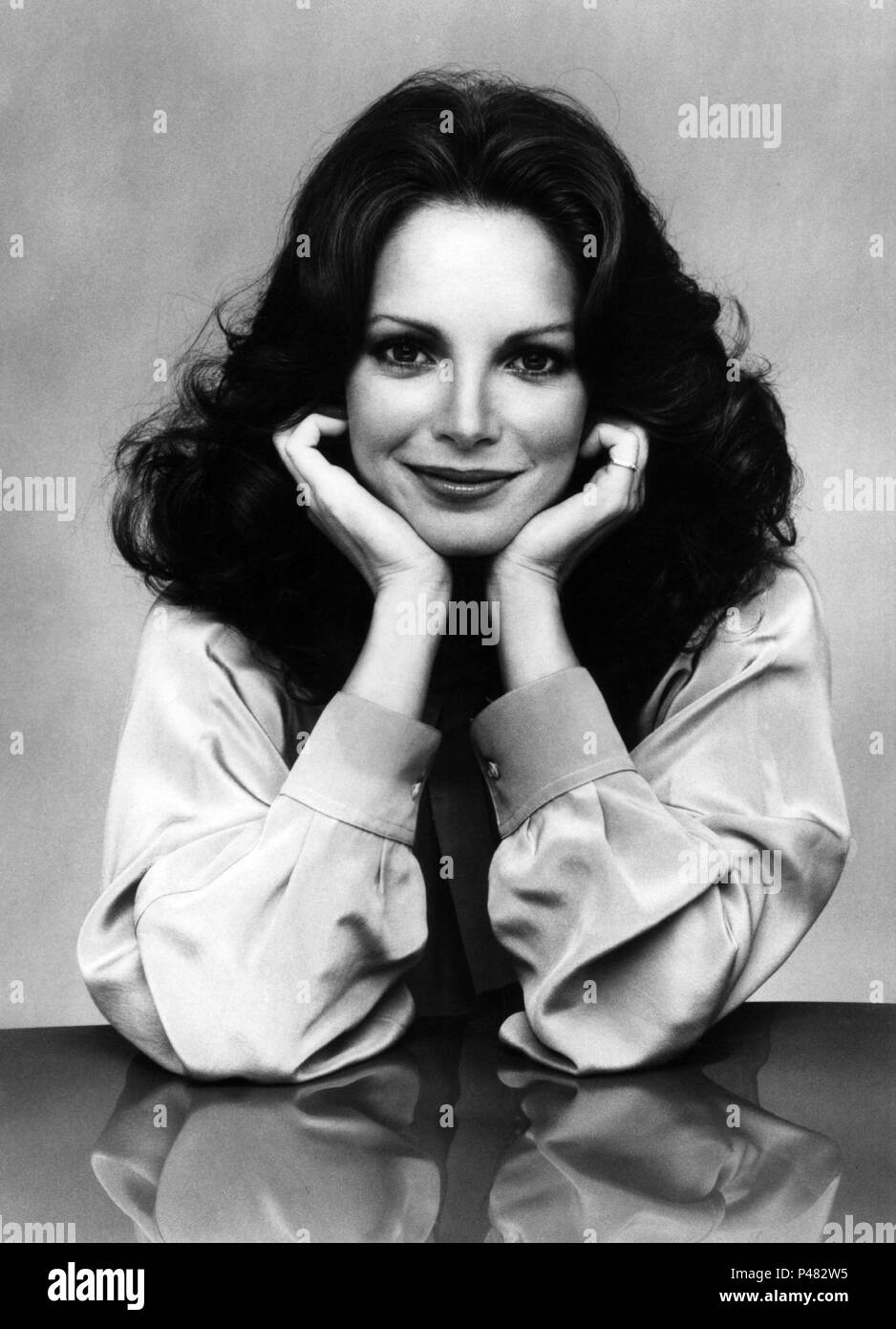 Jaclyn smith hi-res stock photography and images - Alamy