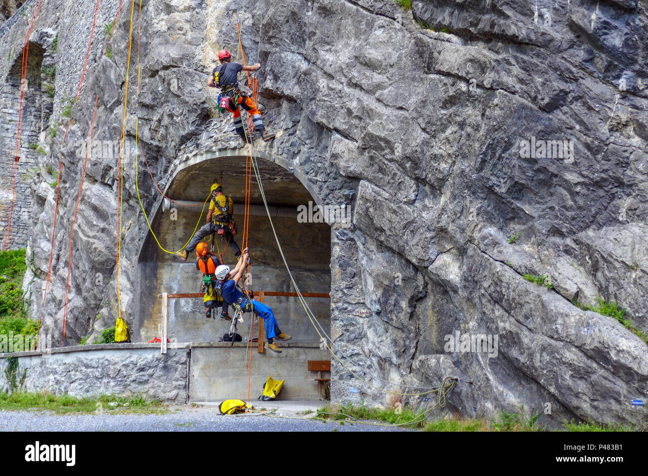 Practising cliff rescue hi-res stock photography and images - Alamy