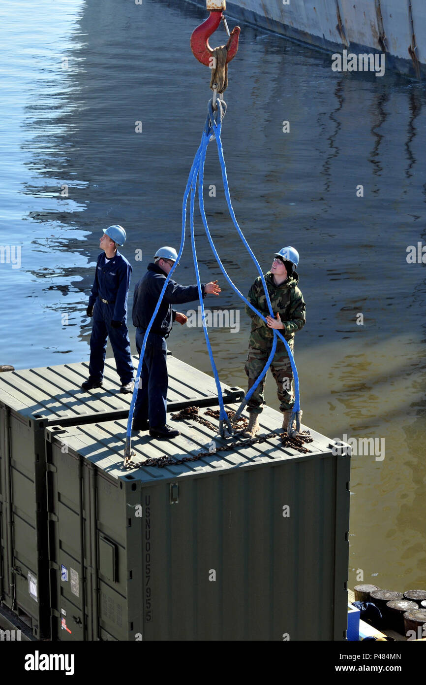 U.S. Sailors assigned to Maritime Expeditionary Security Squadron 6 and ...
