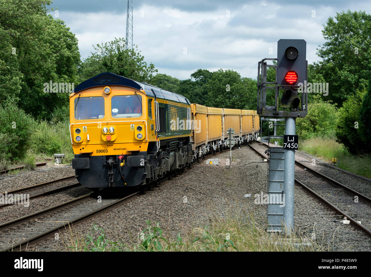 GBRf Class 59 diesel locomotive pulling an empty stone train at Hatton ...