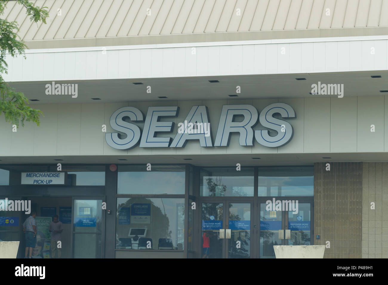 Sears logo hi-res stock photography and images - Alamy