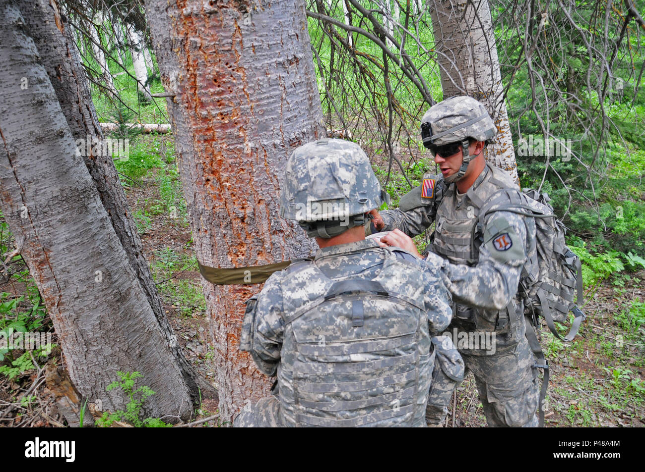Spc. Daniel Bradley (right) and Pvt. Gregory Caton both from the 118th ...