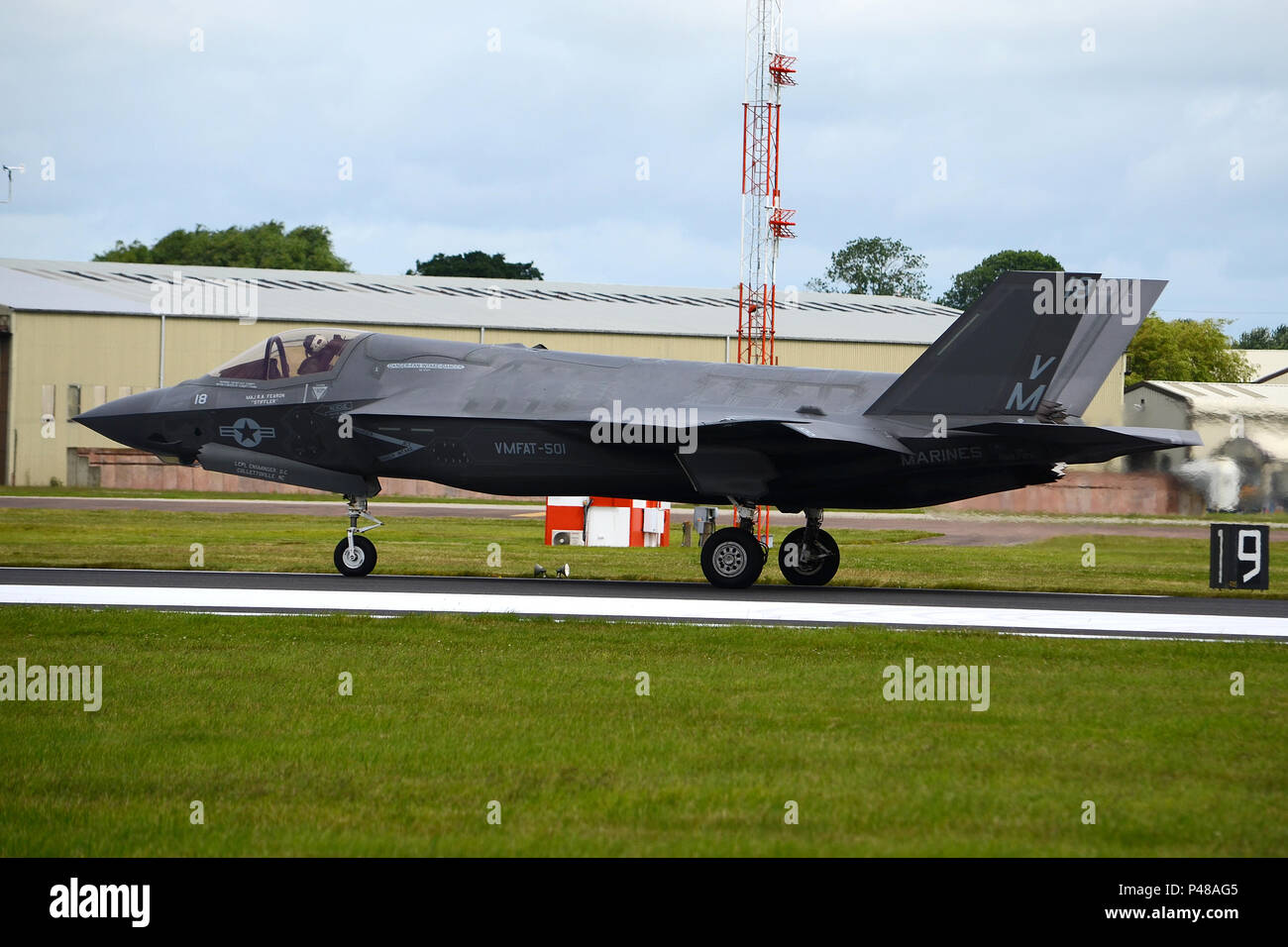 Raf f35 lightning ii hi-res stock photography and images - Alamy