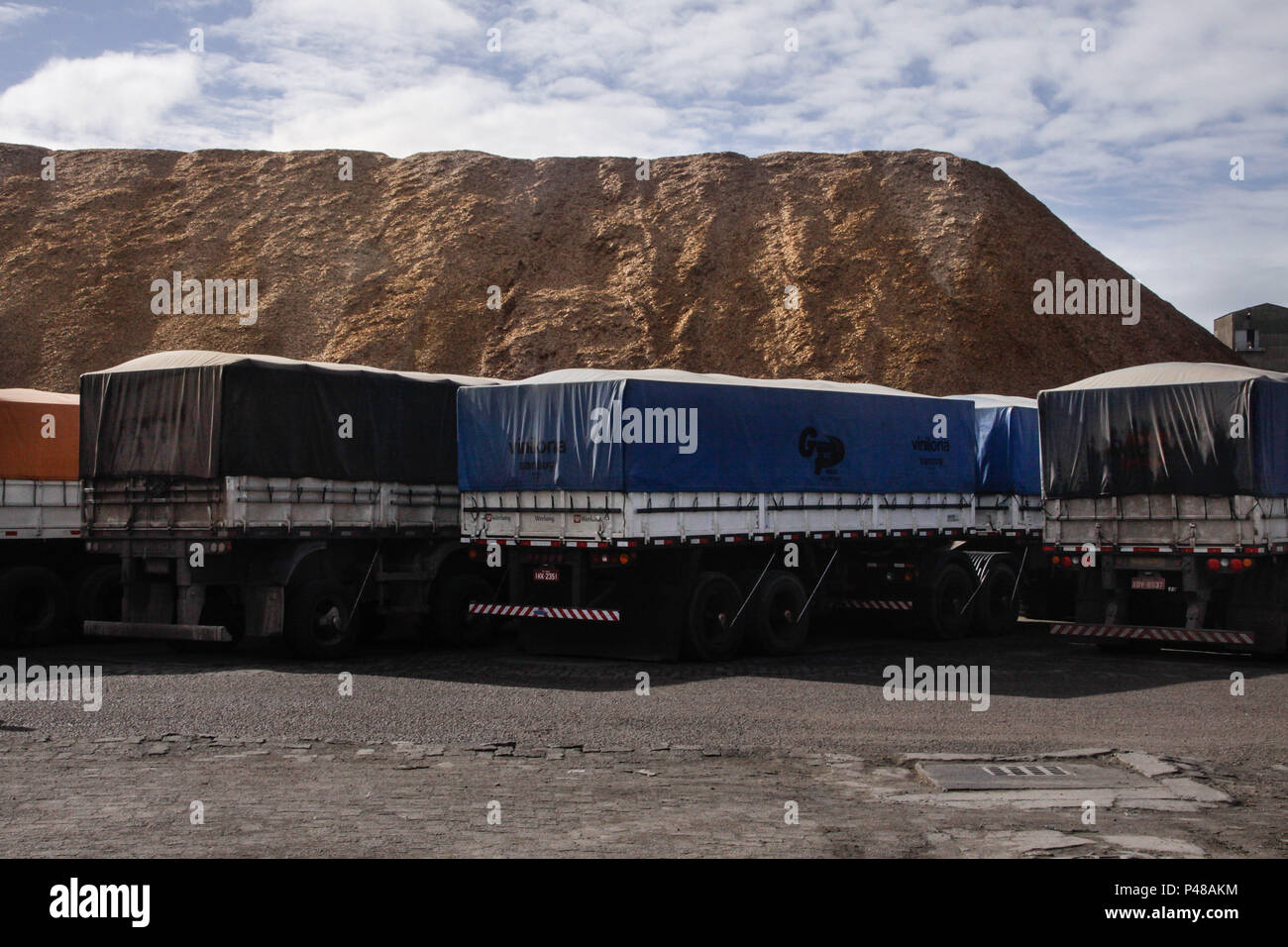 Descarregamento hi-res stock photography and images - Alamy