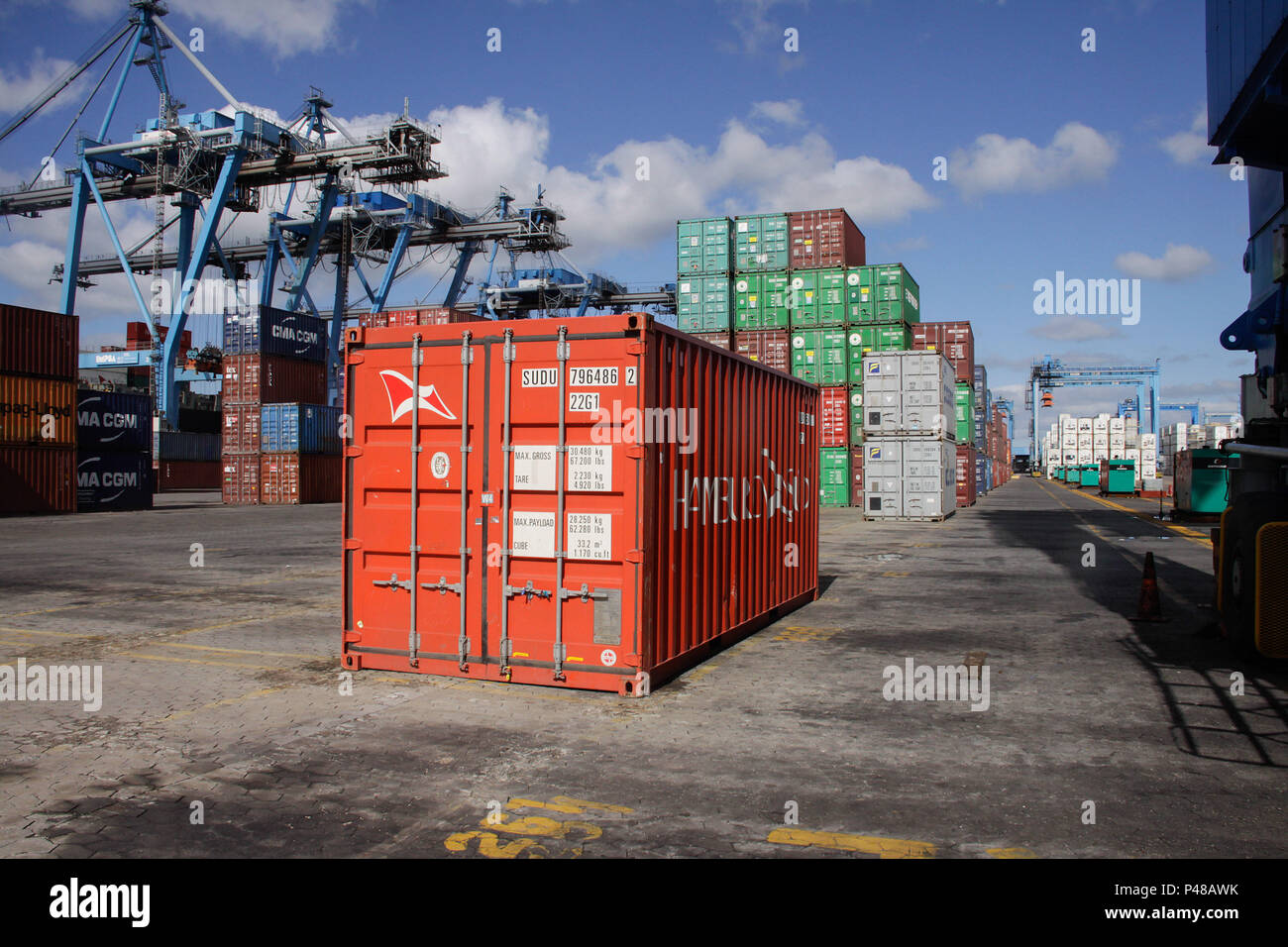 Tecon terminal containers hi-res stock photography and images - Alamy