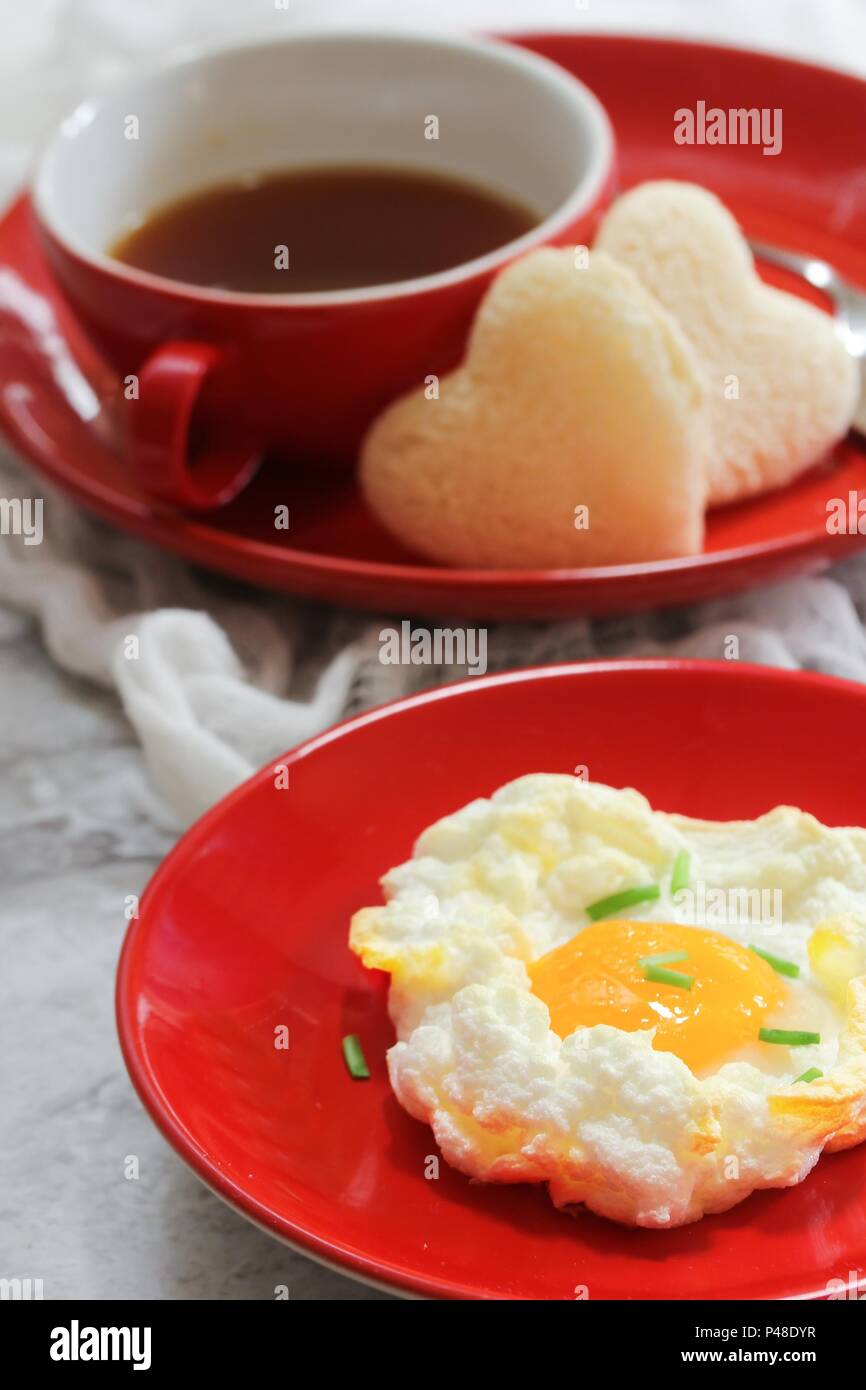 Red breakfast plate hi-res stock photography and images - Alamy
