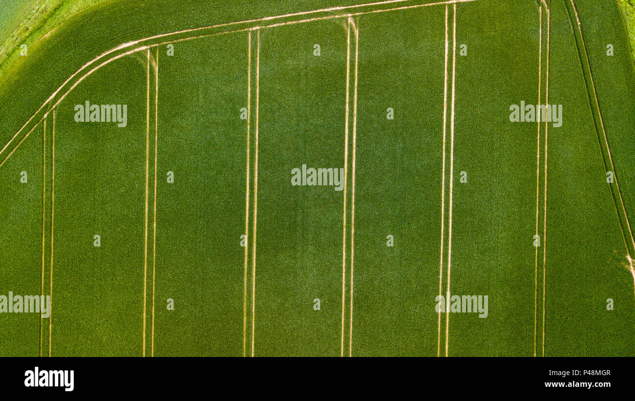 Farmed fields hi-res stock photography and images - Alamy