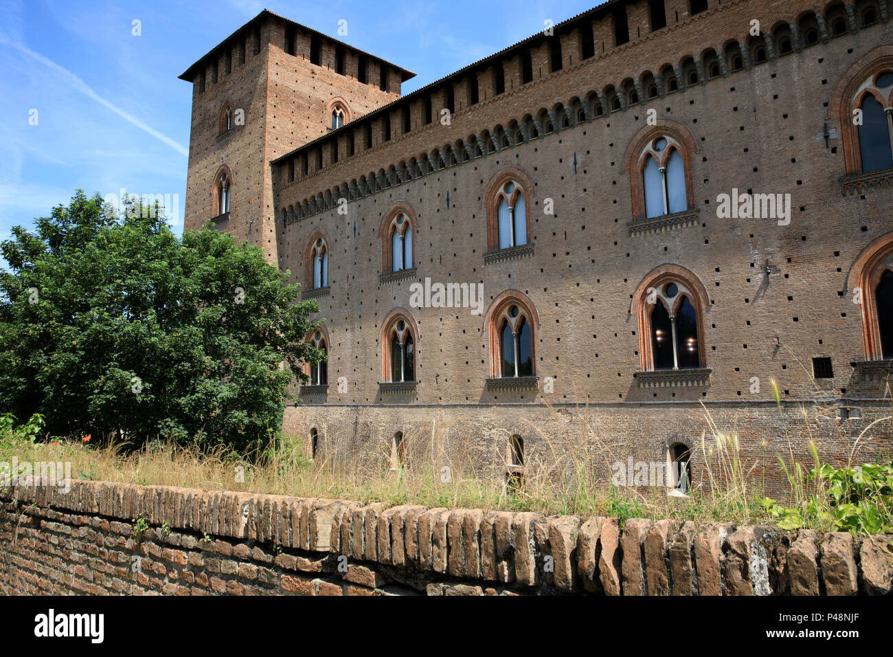 The Castello Visconteo, Visconti castle, Pavia, Lombardy, Italy Stock ...