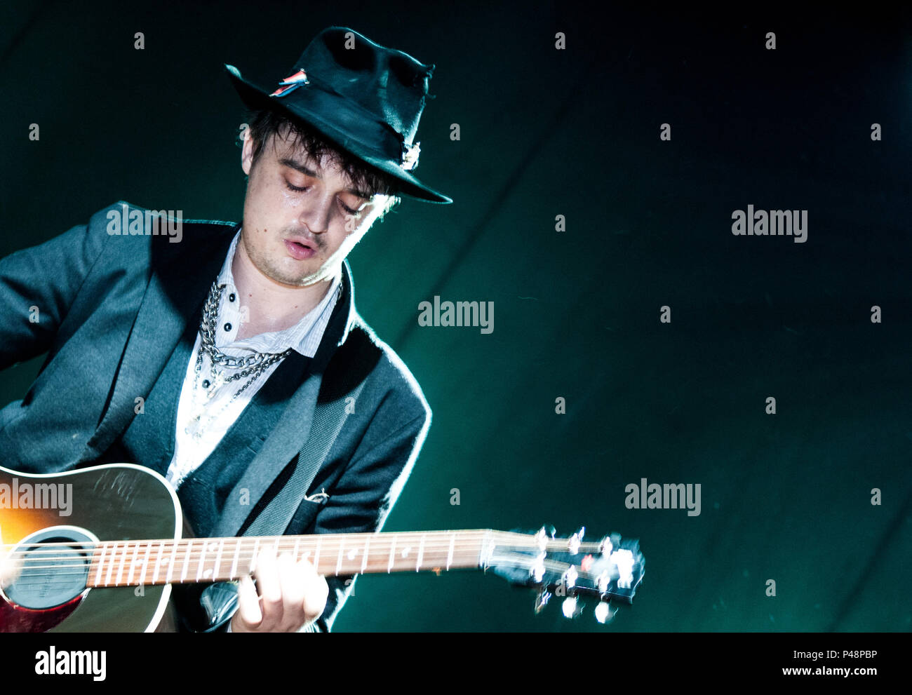 Singer pete doherty hi-res stock photography and images - Alamy