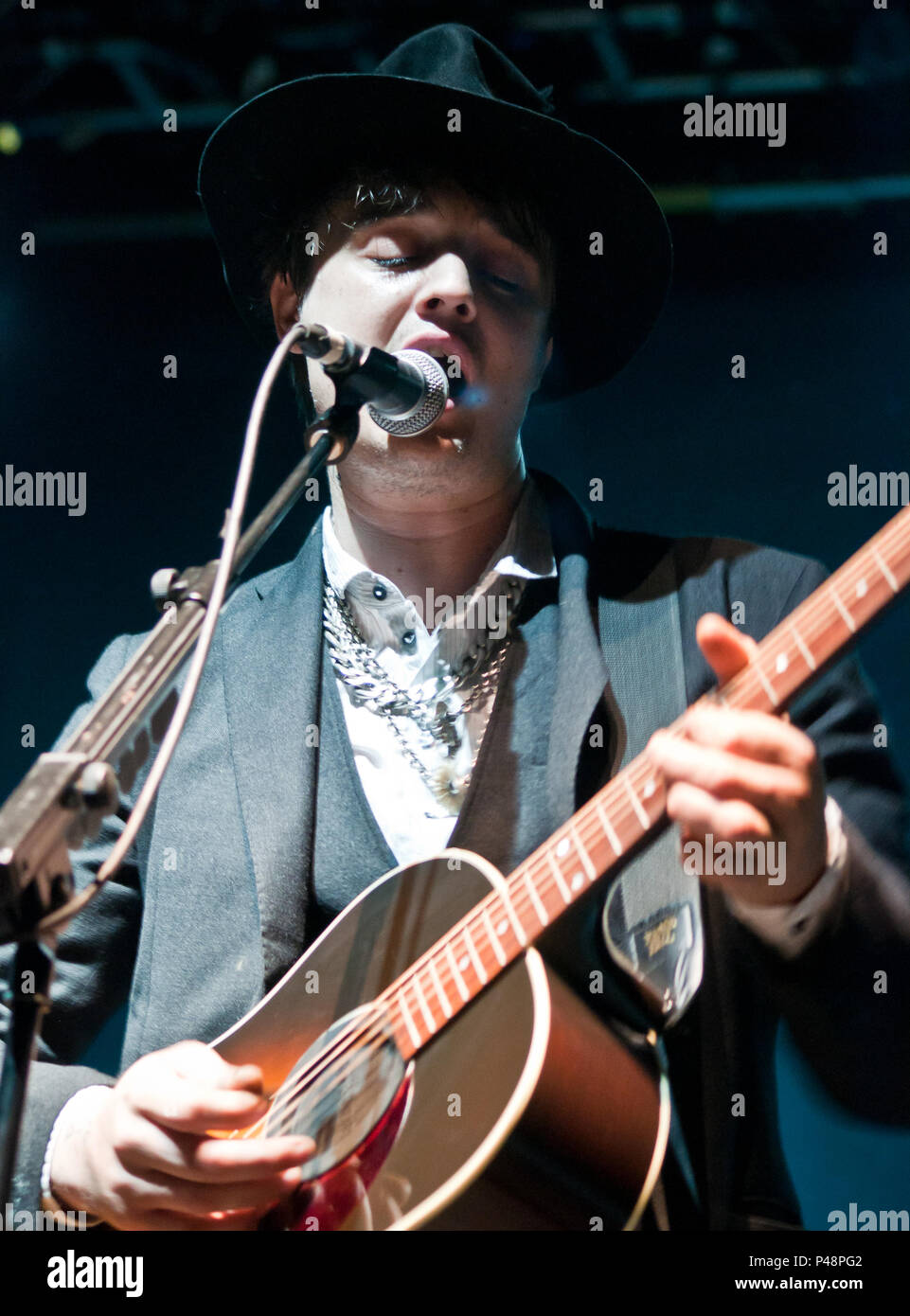 Singer pete doherty hi-res stock photography and images - Alamy