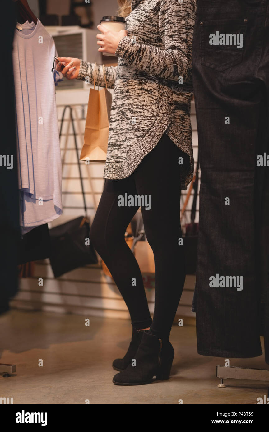 Checking price shop hi-res stock photography and images - Alamy