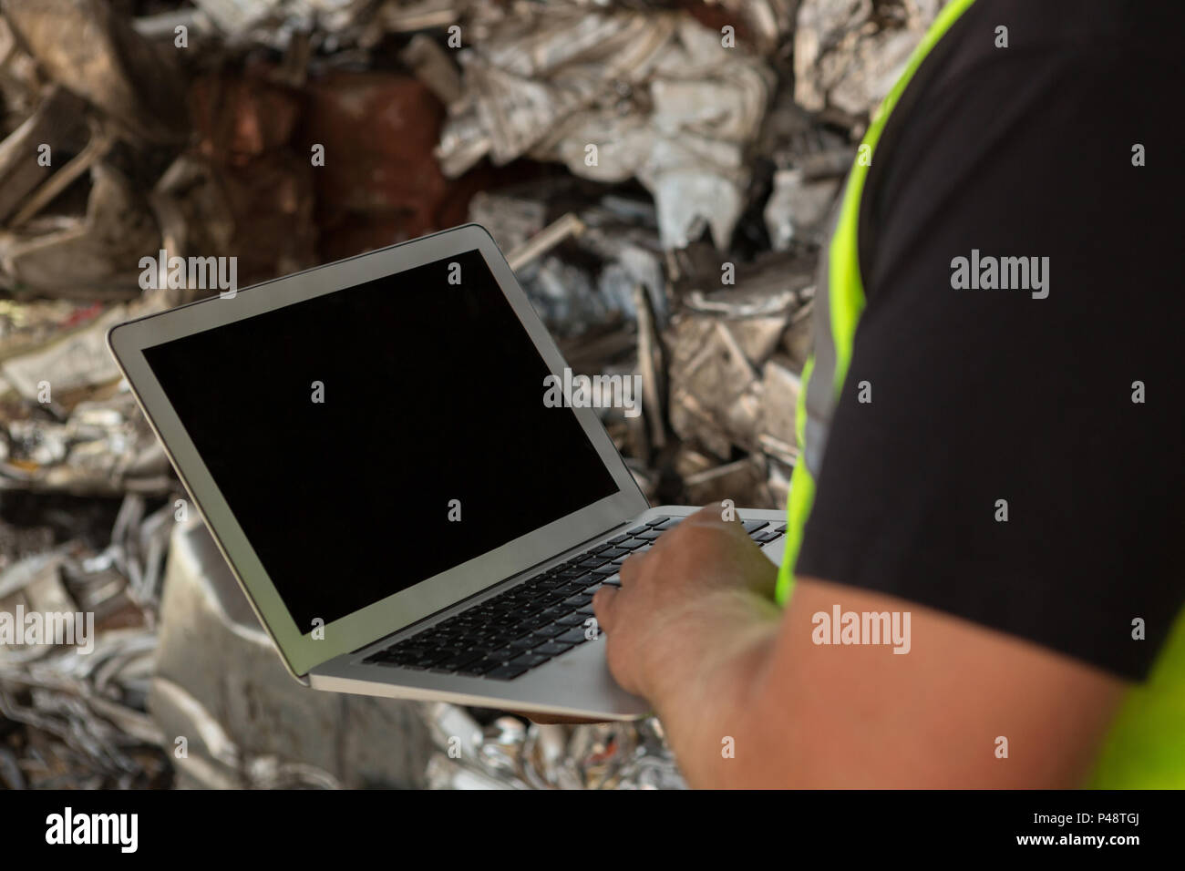 Laptop garbage hi-res stock photography and images - Alamy