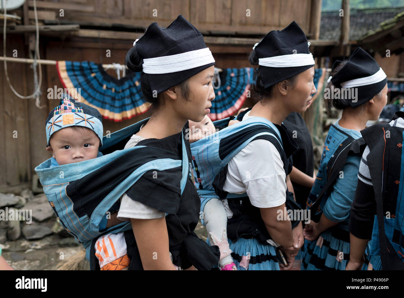 Yao shan hi-res stock photography and images - Alamy