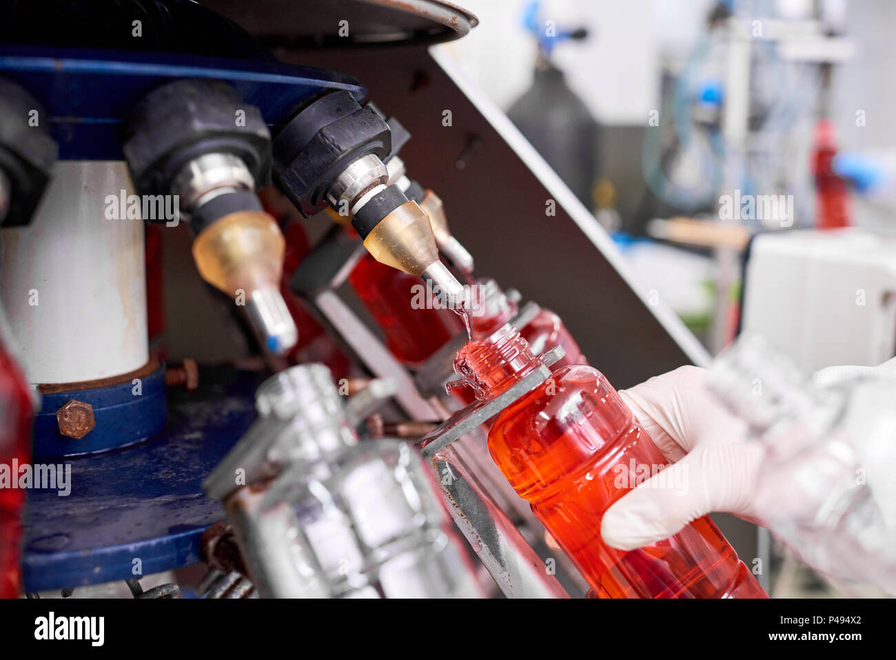 Filling machine hi-res stock photography and images - Alamy