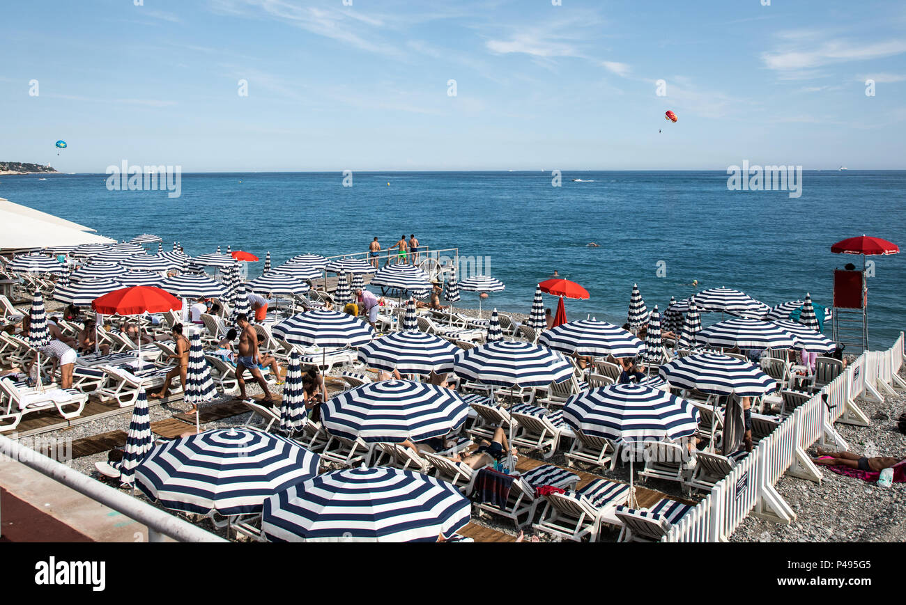 Sea shades hi-res stock photography and images - Alamy