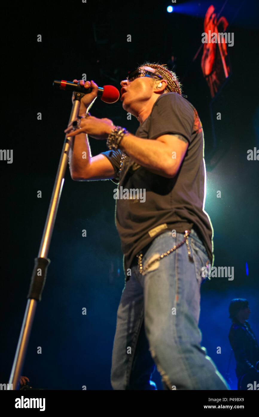 Mediapunch guns n roses hi-res stock photography and images - Alamy