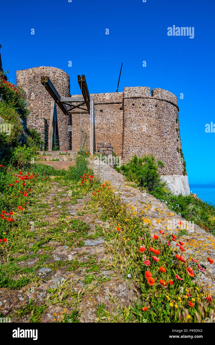 Castel walls hi-res stock photography and images - Alamy