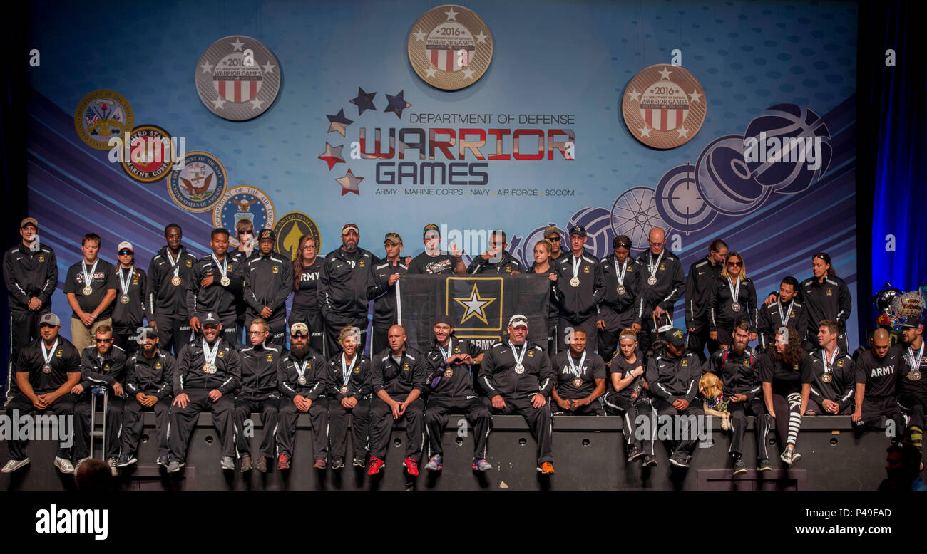 Team Army athletes pose for a team photo after the award ceremony ...