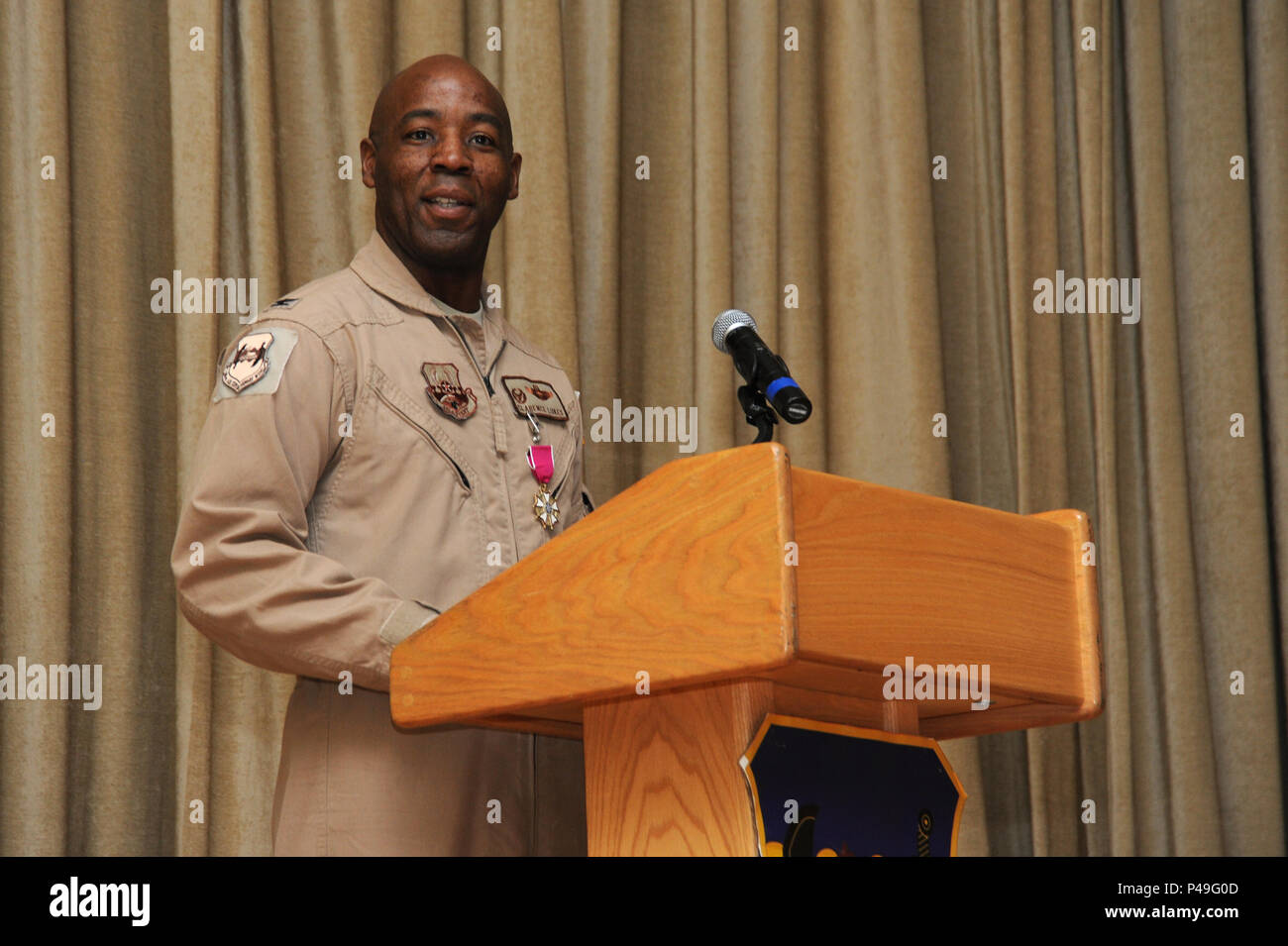 Col. Clarence Lukes Jr., 386th Air Expeditionary Wing outgoing ...