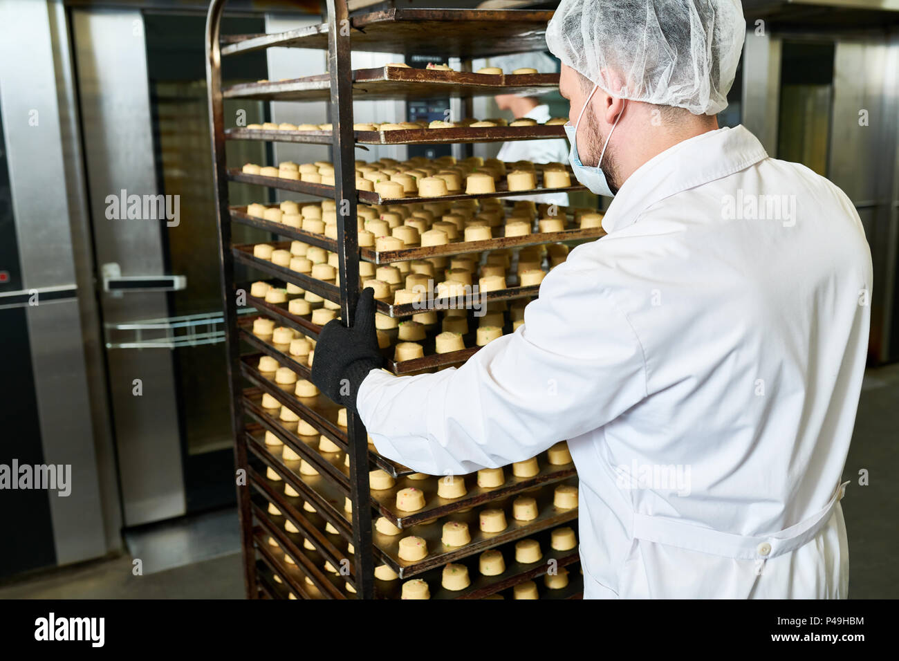 Confectionery shelf hi-res stock photography and images - Alamy
