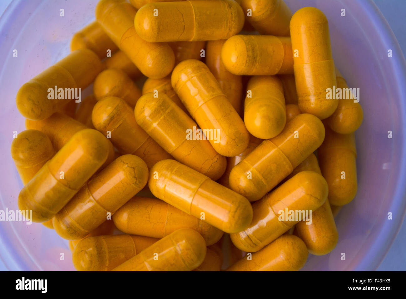 Starch capsule hi-res stock photography and images - Alamy