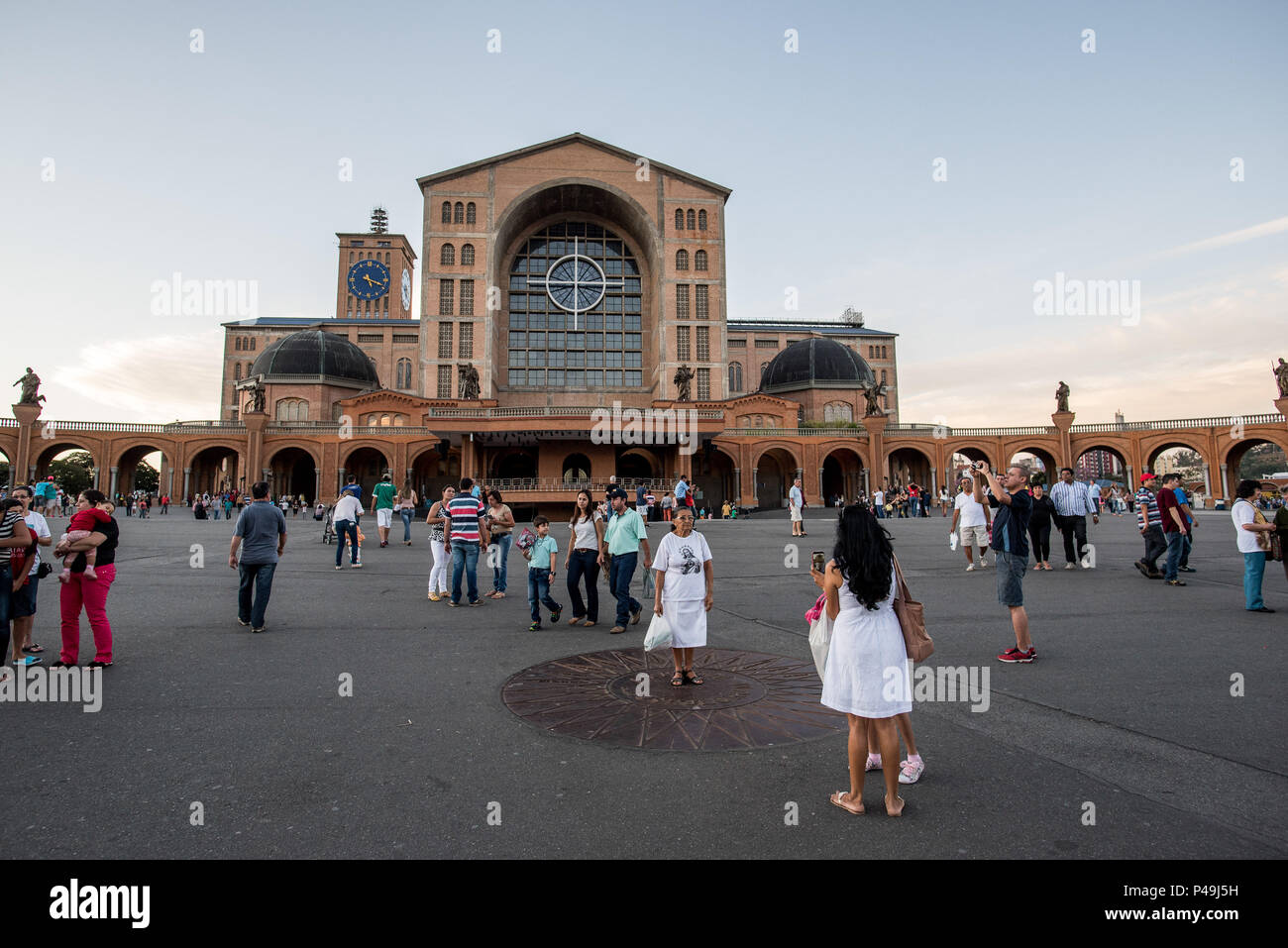APARECIDA, SP - 18.07.2015: SANTUÁRIO DE APARECIDA - Santuario de ...