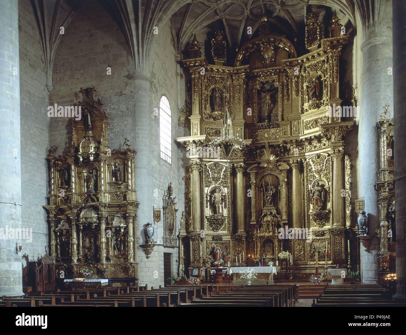 RETABLO MAYOR DEL S XVIII Y RETABLO LATERAL. Location: IGLESIA DE ...