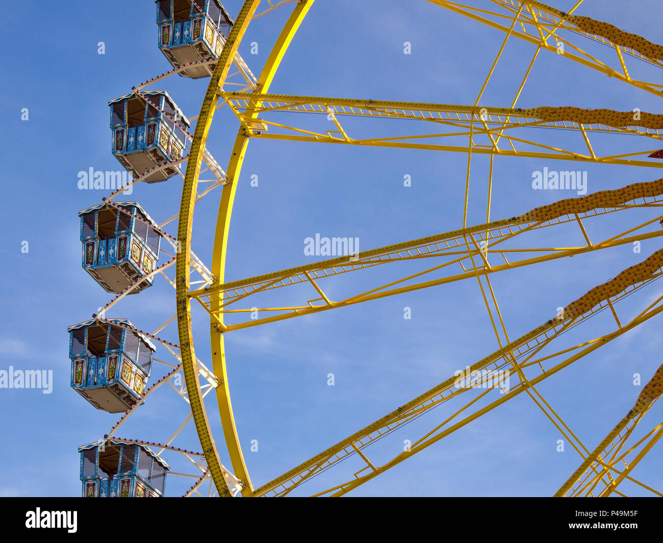Ferris wheel at the Oktoberfest in Munich, Germany Stock Photo - Alamy