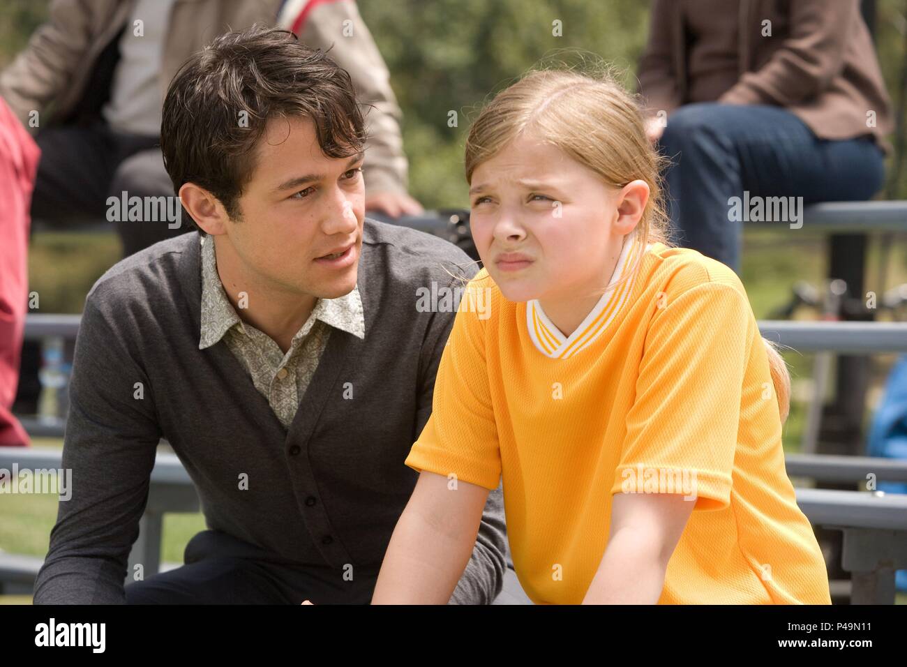 Chloe grace moretz and joseph gordon levitt hi-res stock photography ...