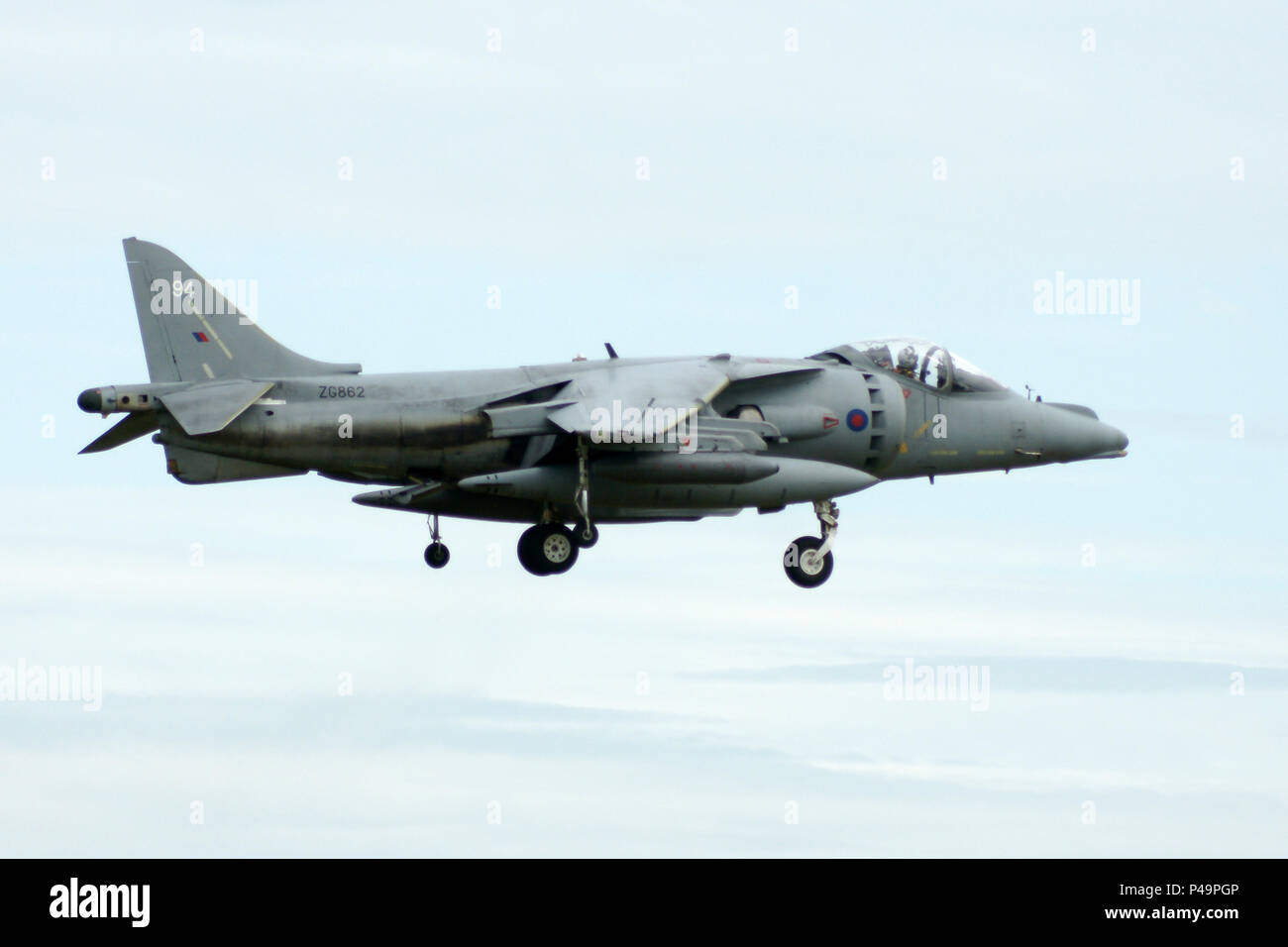 Hawker harrier jump jet cold war hi-res stock photography and images ...