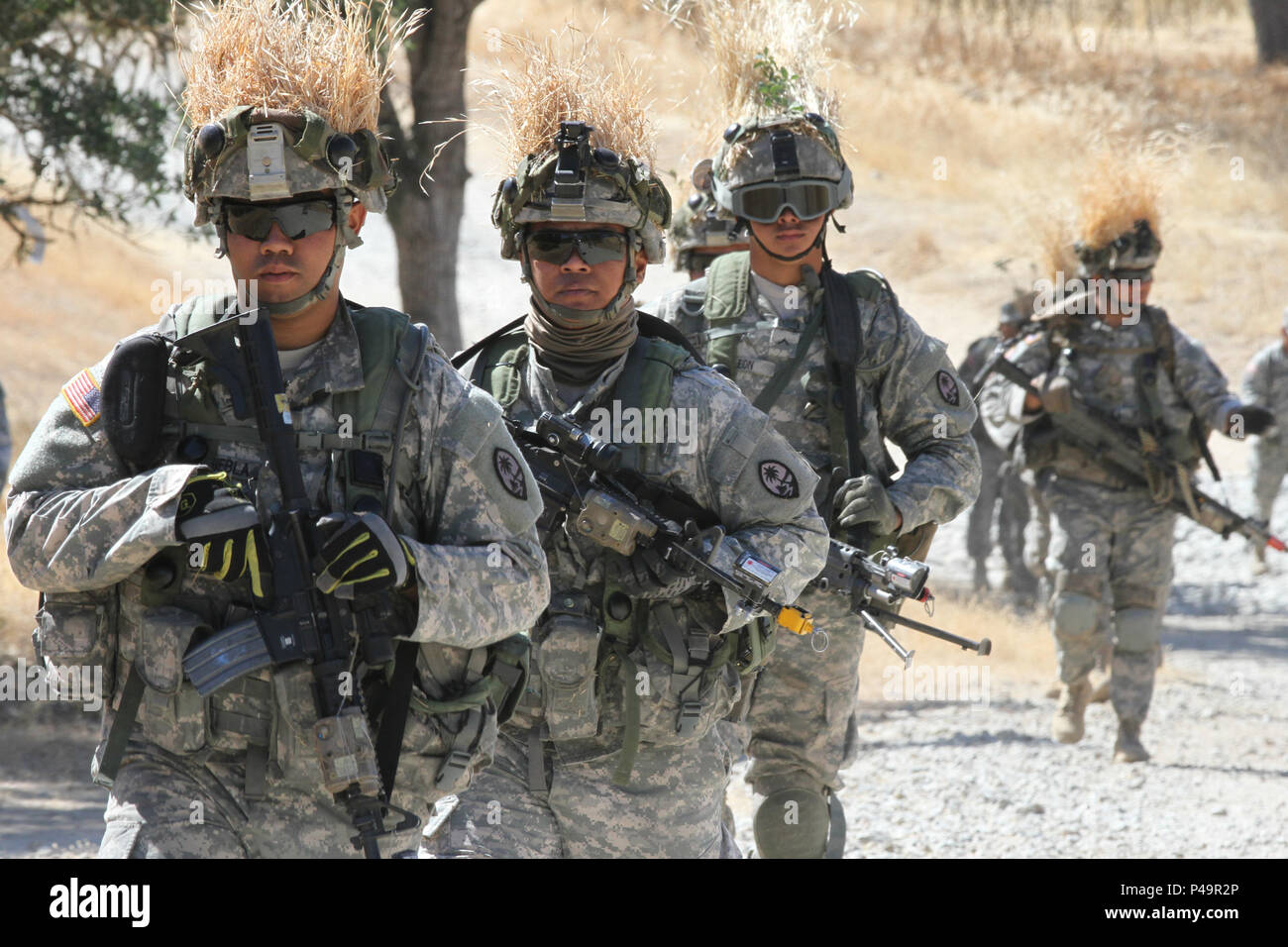 Charlie Company Soldiers from the Guam Army National Guard’s 1st ...