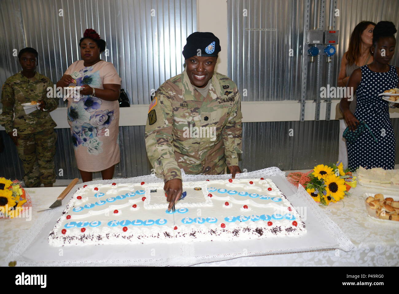 Lt col crystal m hills hi-res stock photography and images - Alamy