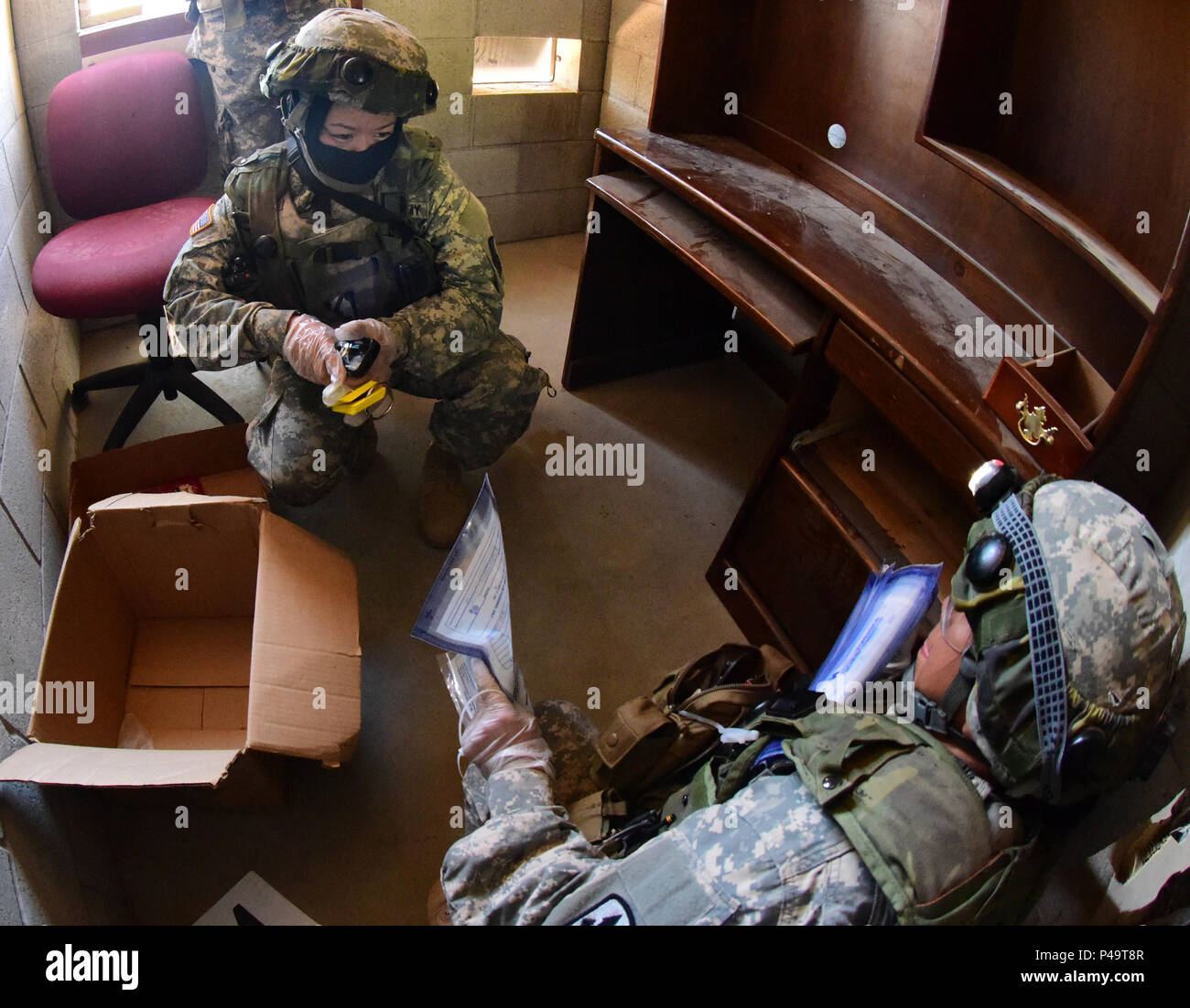 Soldiers of the 227th Brigade Engineer Battalion, Hawaii Army National ...